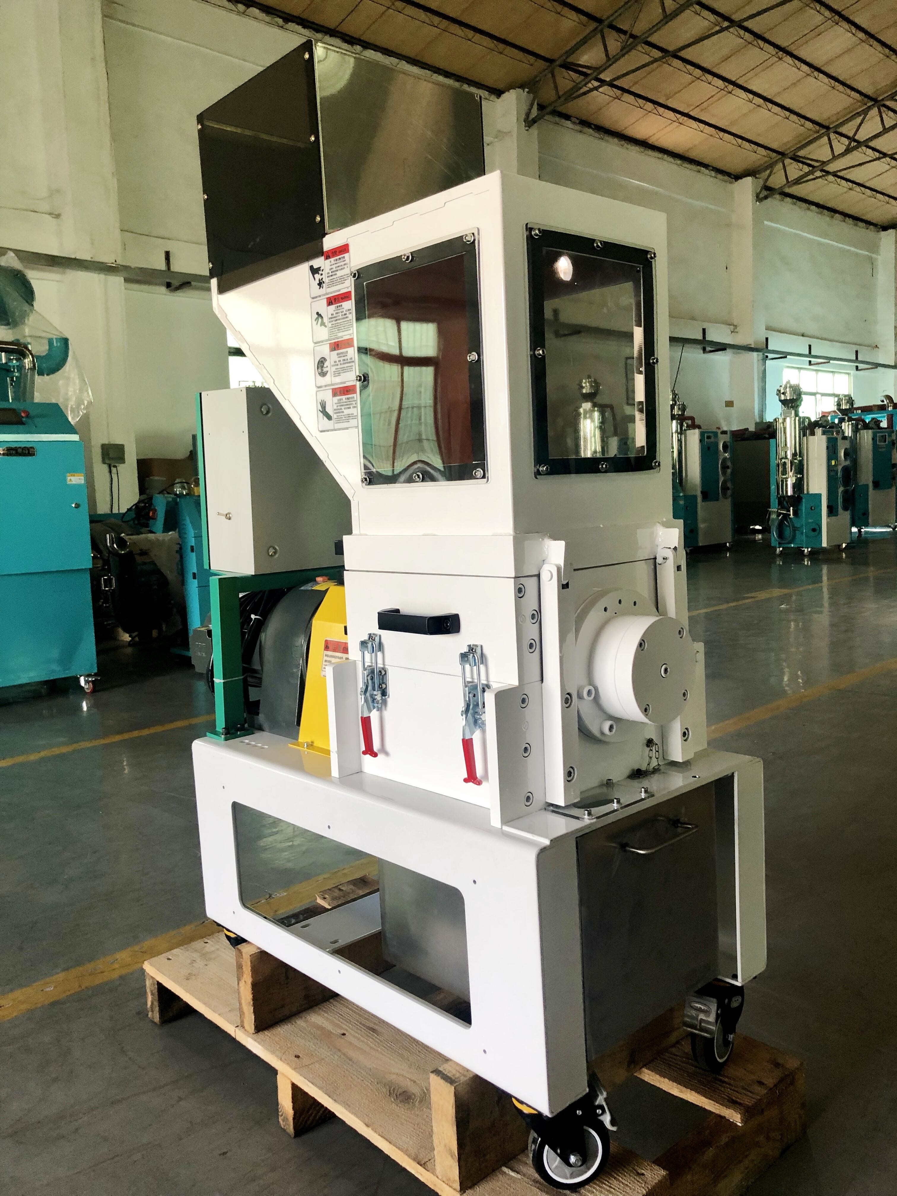 Industrial Slow Speed Plastic Crusher Grinder Granulator For Plastic ...